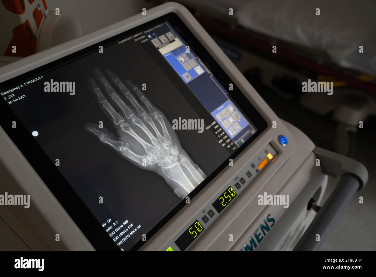 Hospital accident emergency and burns hi-res stock photography and ...