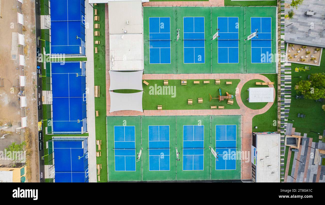 Sports court, tennis court in Distrito Hexus DT departmental building ...
