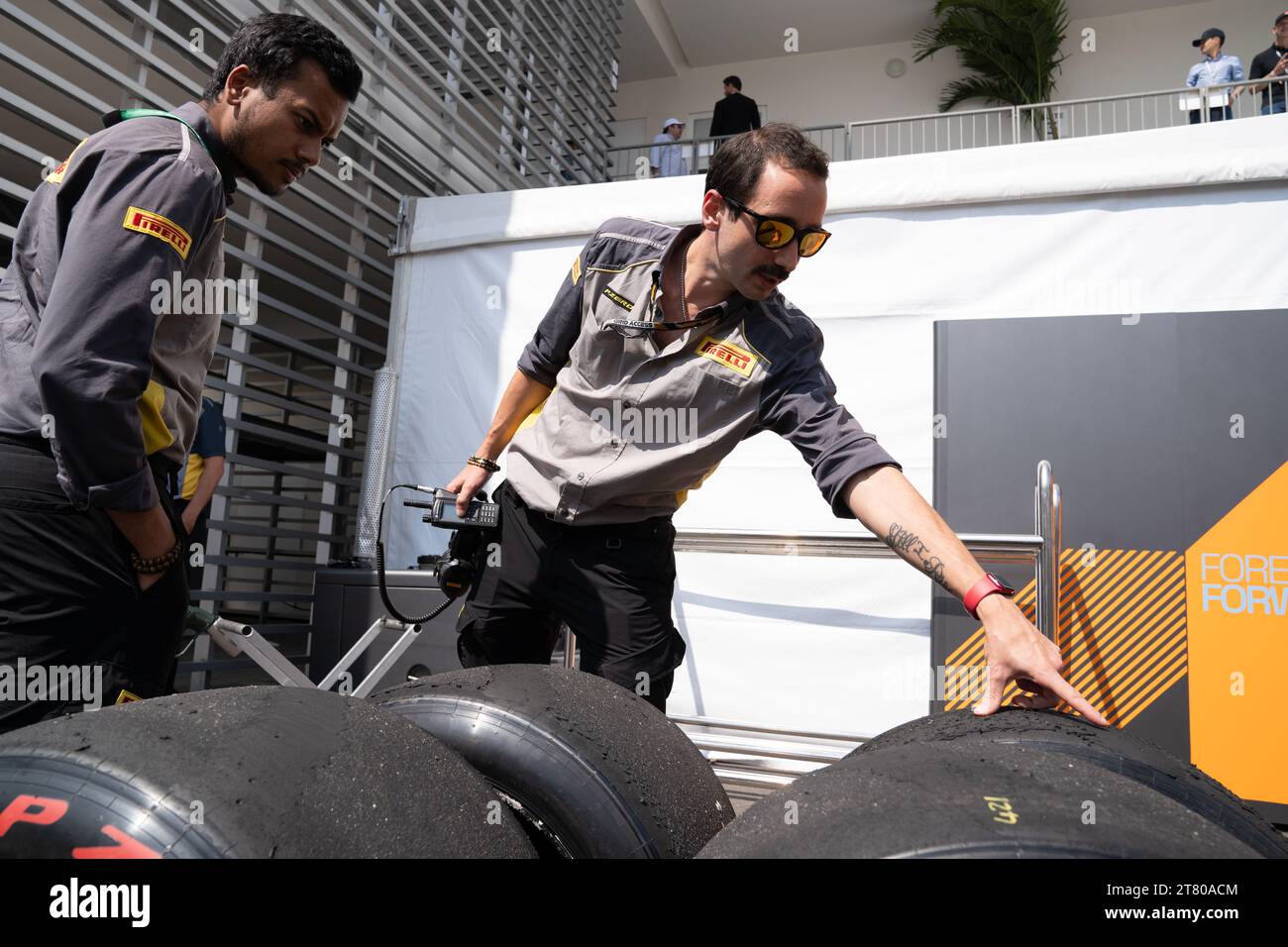 International pyramid laboratory hi-res stock photography and images ...