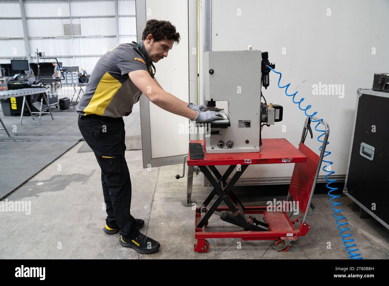 International pyramid laboratory hi-res stock photography and images ...