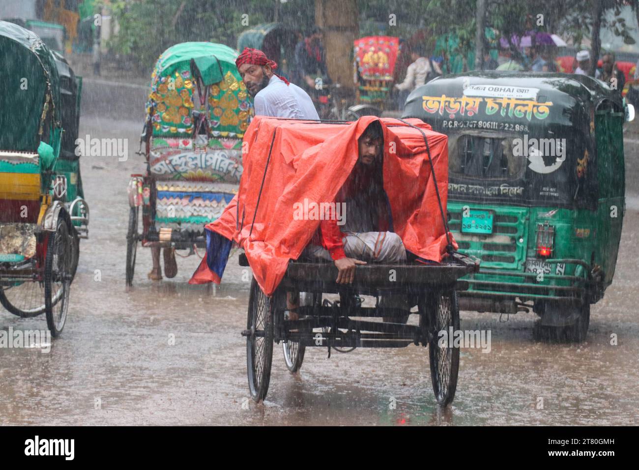 Dhaka, Bangladesh. 17th Nov, 2023. The deep depression over the Bay of ...
