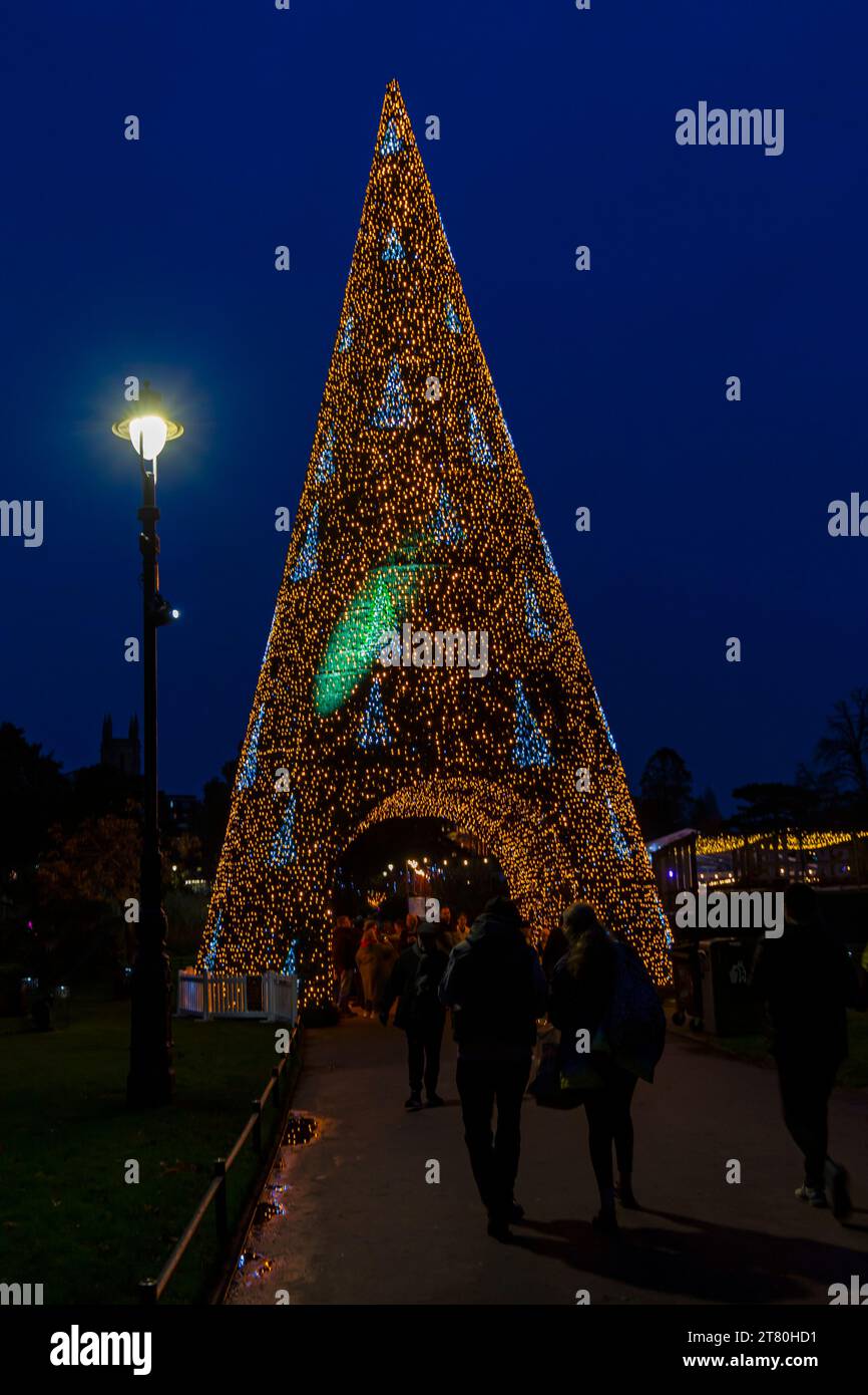 Bournemouth, Dorset, UK. 17th November 2023. Visitors, families and ...