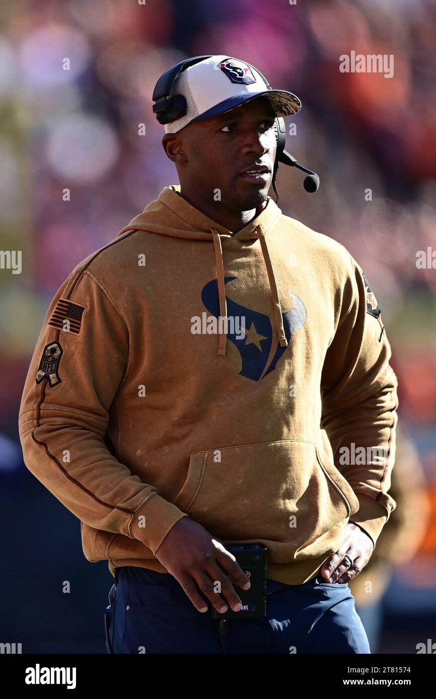 Houston Texans head coach DeMeco Ryans during an NFL football game ...