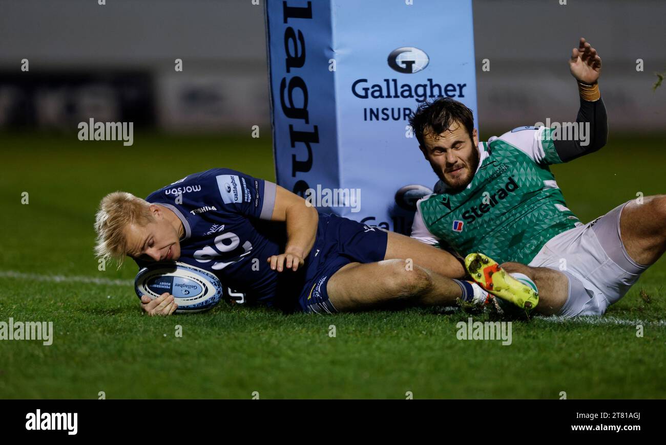 Sale Sharks' Arron Reed scores his second try during the Gallagher ...