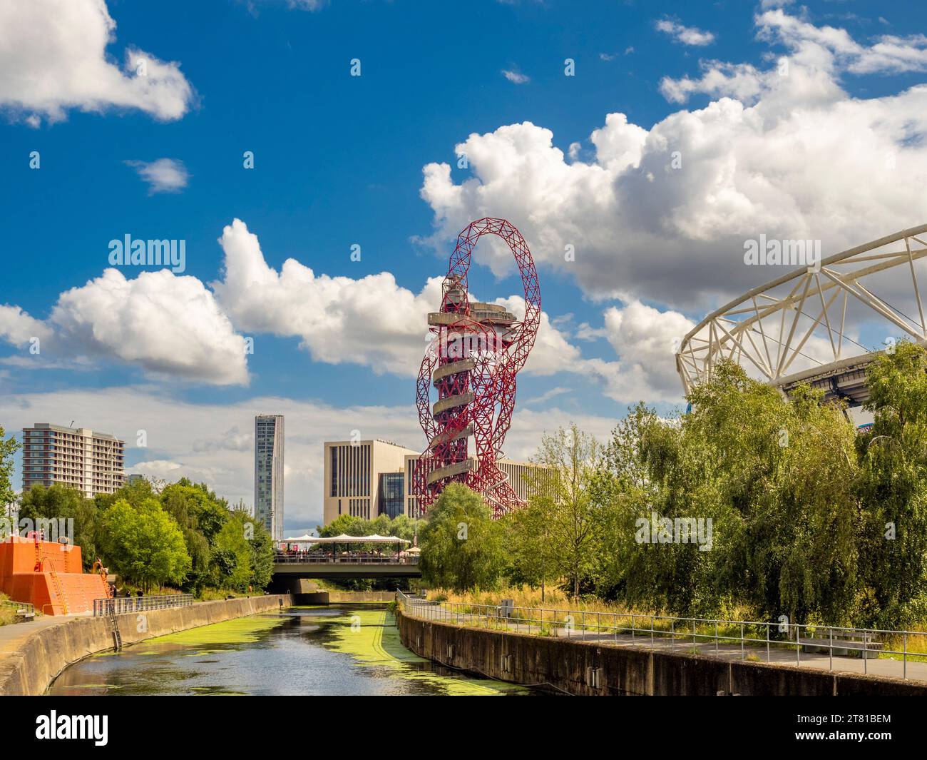 The ArcelorMittal Orbit sculpture, designed by Anish Kapoor and Cecil ...