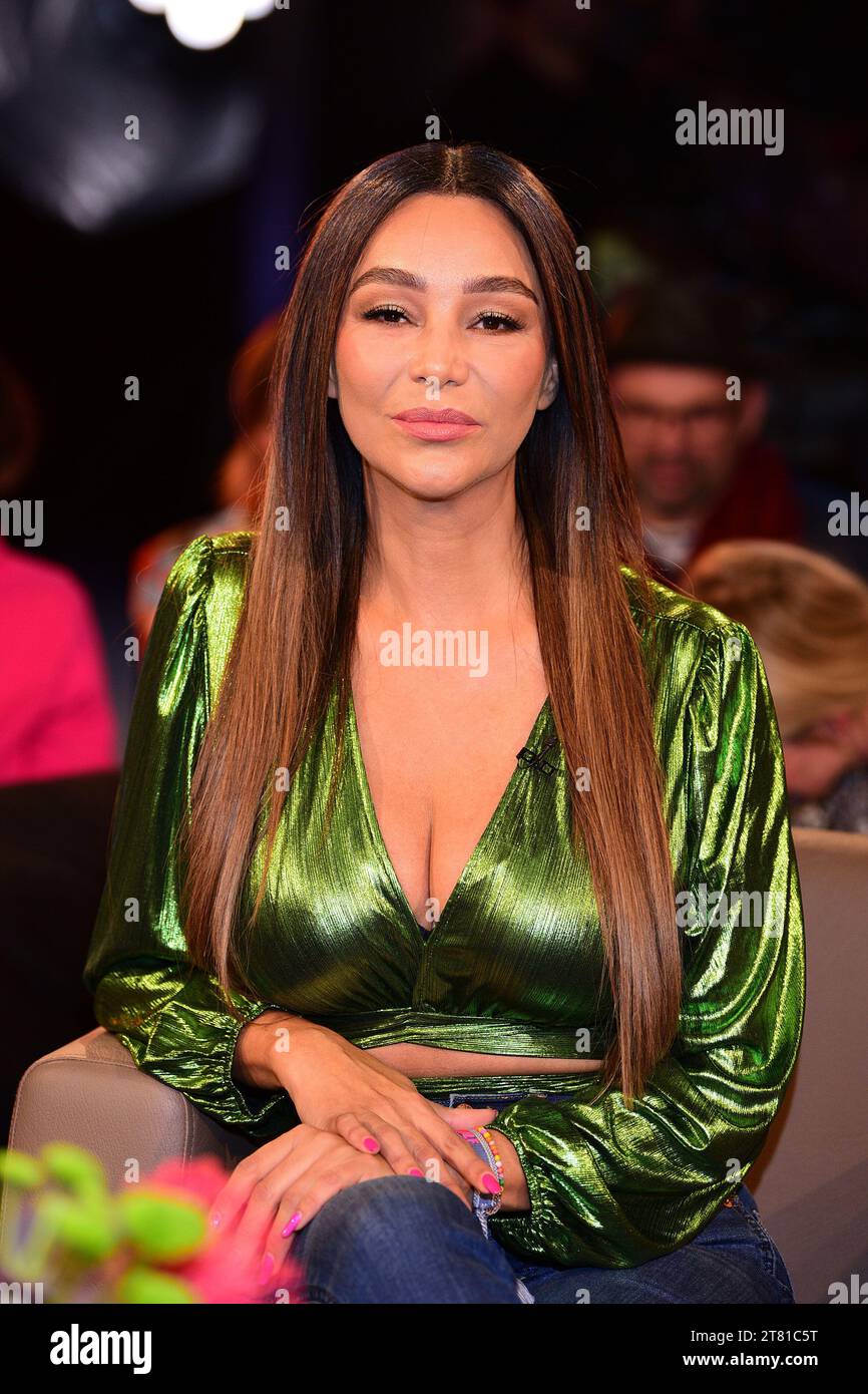 Verona Pooth zu Gast bei der NDR Talk Show am 17.11.2023 in Hamburg Stock Photo - Alamy