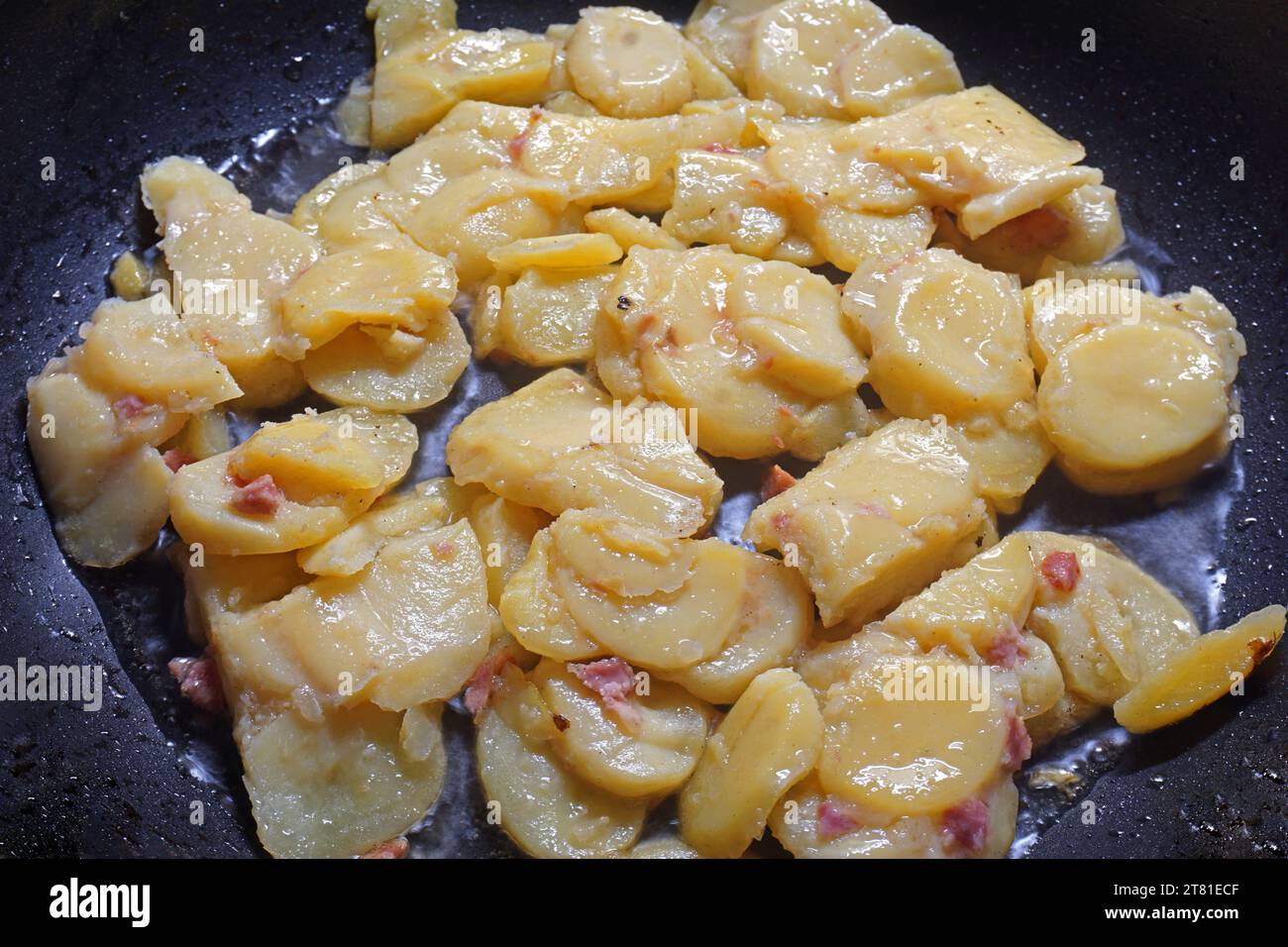 Fertiggerichte hi-res stock photography and images - Alamy