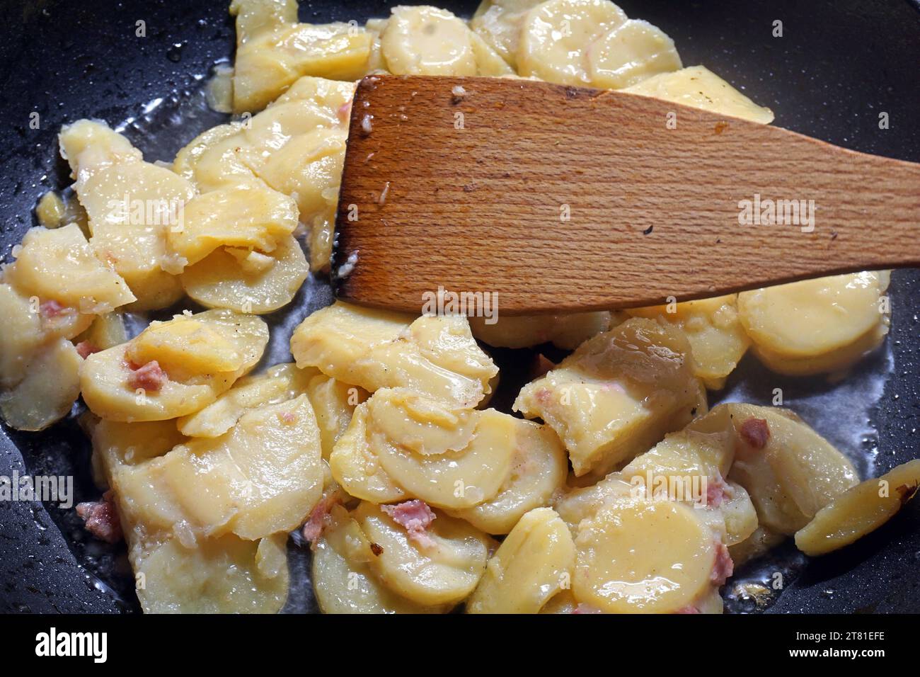 Fertiggerichte hi-res stock photography and images - Alamy