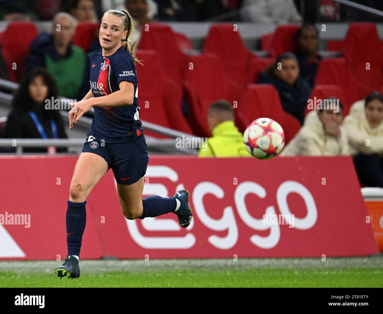 AMSTERDAM - Jade le Guilly of Paris Saint-Germain during the UEFA Women ...