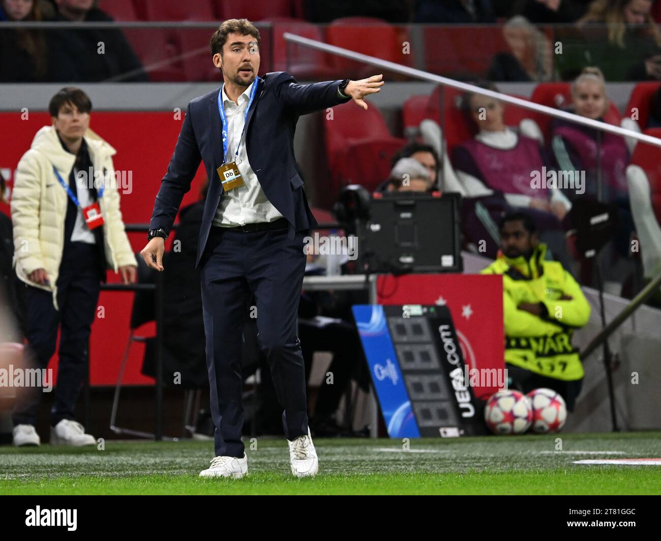 AMSTERDAM - Paris Saint-Germain coach Jocelyn Precheur during the UEFA ...