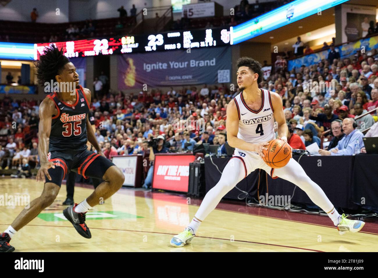 Charleston, South Carolina, USA. 17th Nov, 2023. Dayton Flyers guard ...
