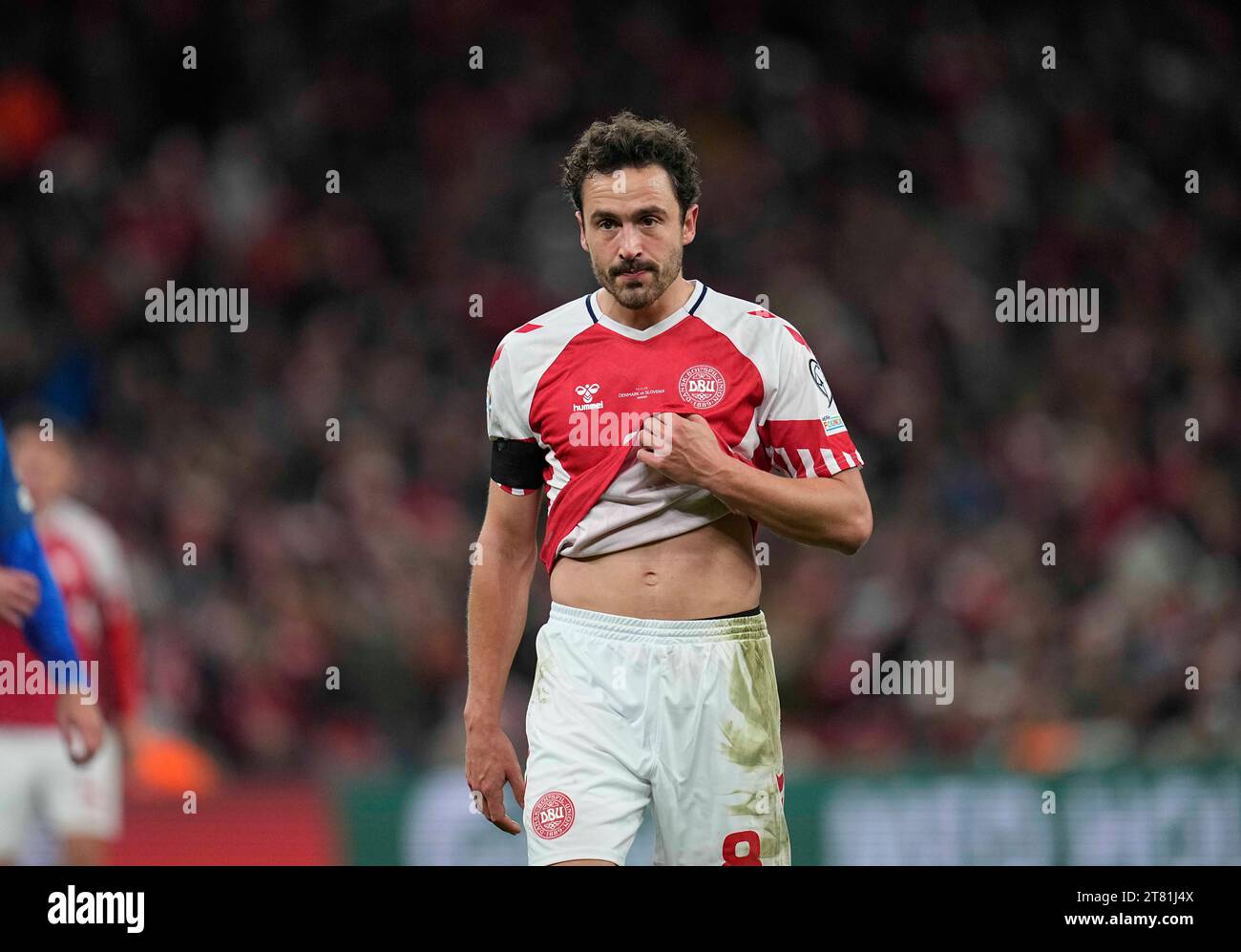 Parken, Copenhagen, Denmark. 17th Nov, 2023. Thomas Delaney (Denmark ...