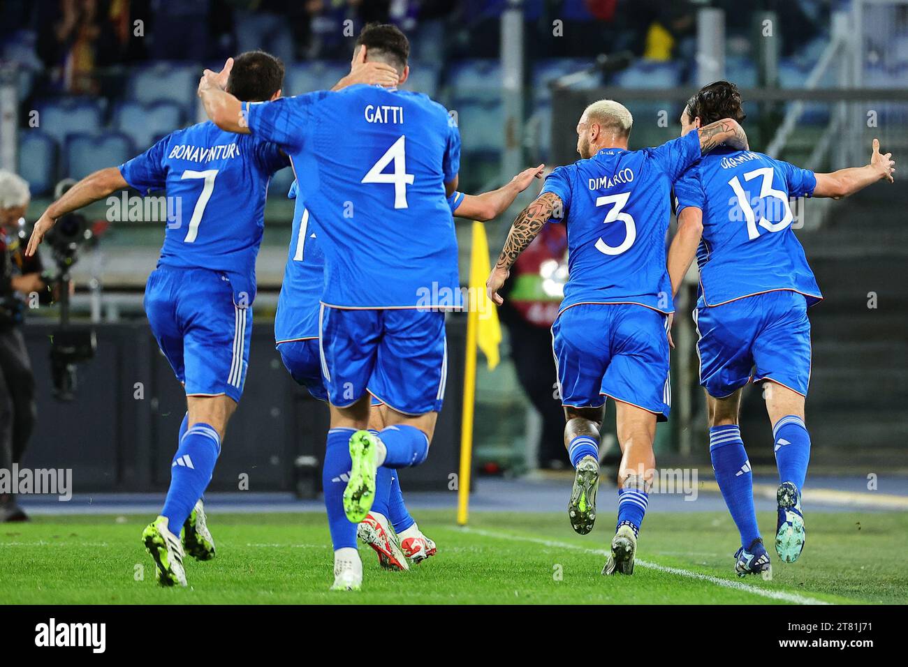 Rome, Italy. 17th Nov, 2023. Matteo Darmian of Italy celebrates with ...