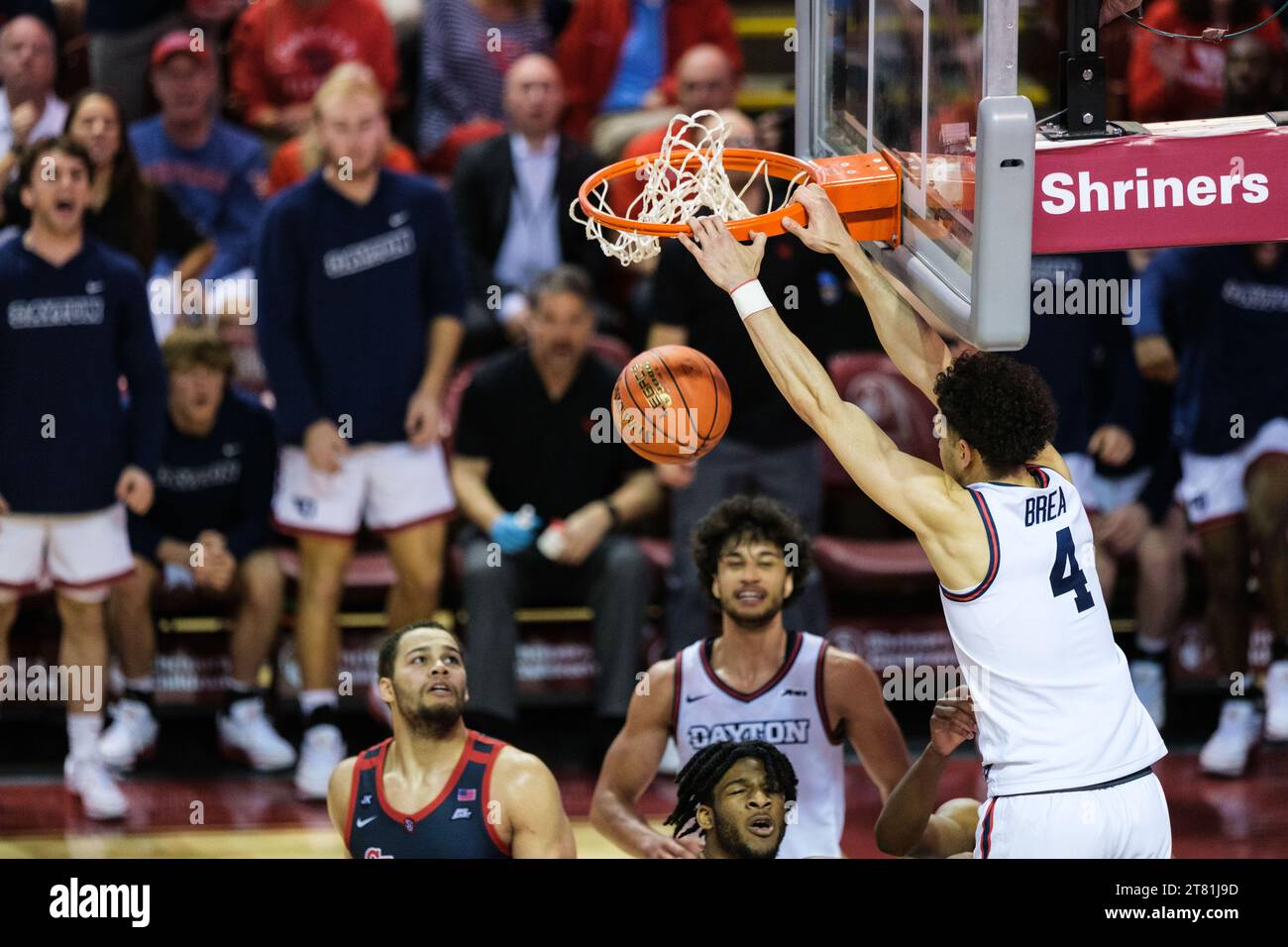 Charleston, South Carolina, USA. 17th Nov, 2023. Dayton Flyers guard ...
