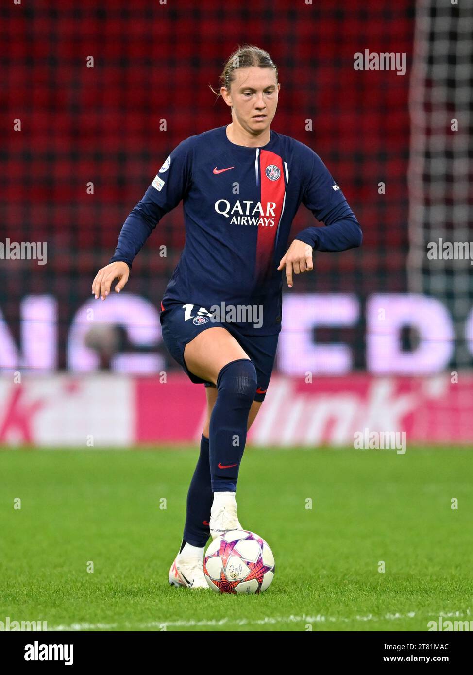 AMSTERDAM - Clare Hunt of Paris Saint-Germain during the UEFA Women's ...