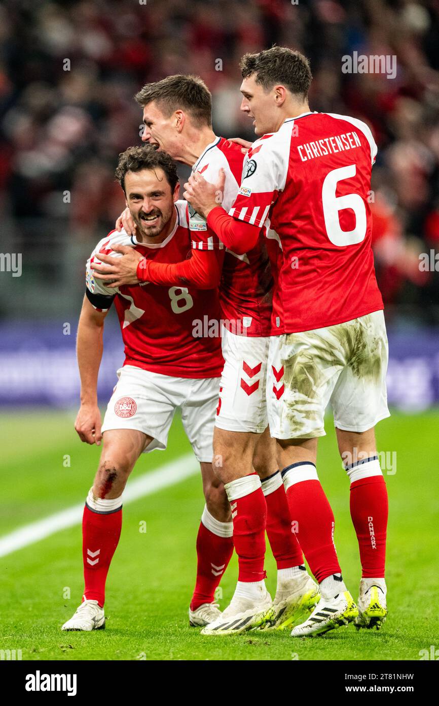 Copenhagen, Denmark. 17th Nov, 2023. Thomas Delaney (8) of Denmark ...
