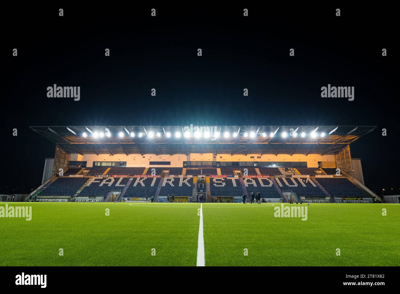 Falkirk, Scotland. 17 November 2023. Falkirk Stadium plays host to ...