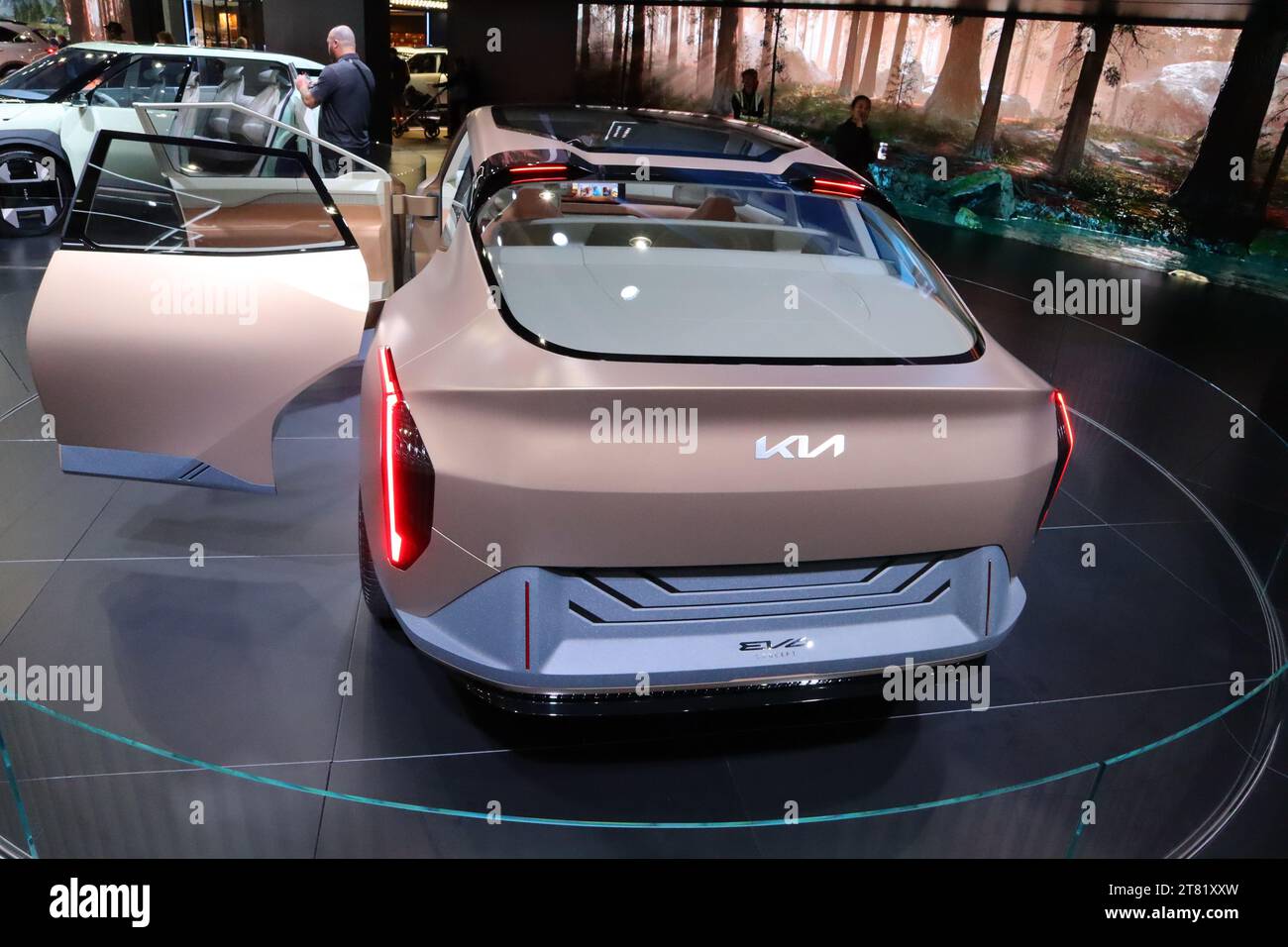 Los Angeles, California, United States. 17th Nov, 2023. New Kia EV4 ...