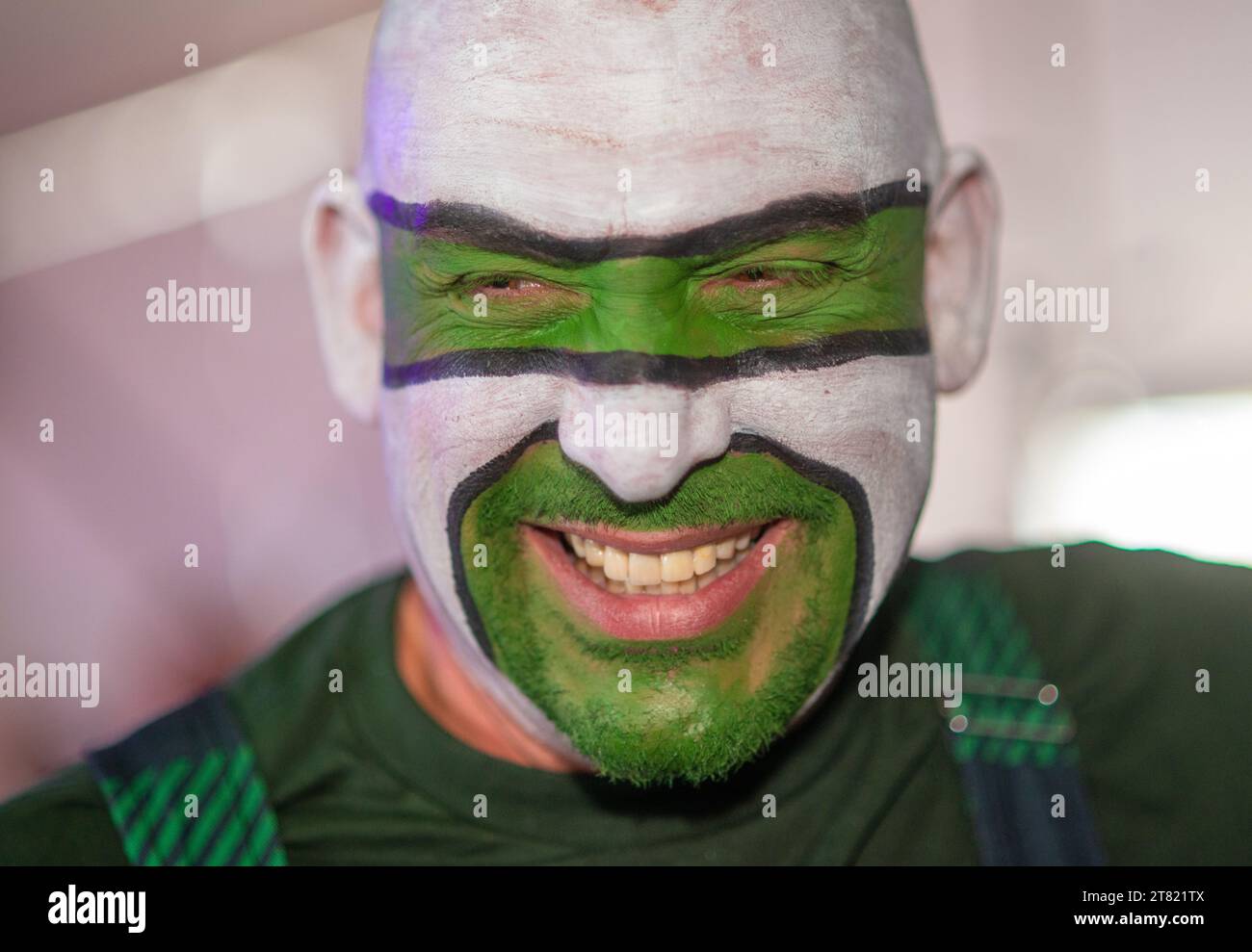 Philadelphia, United States. 17th Nov, 2023. Volunteer Jamie Pagliei ...