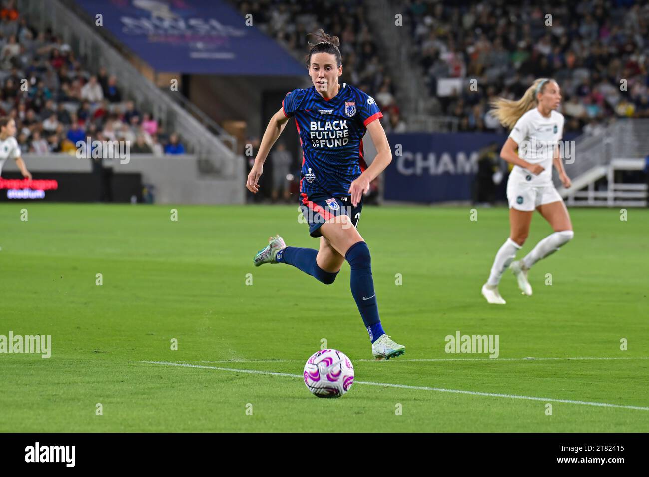 San Diego, California, USA. 11th Nov, 2023. OL Reign defender Phoebe ...