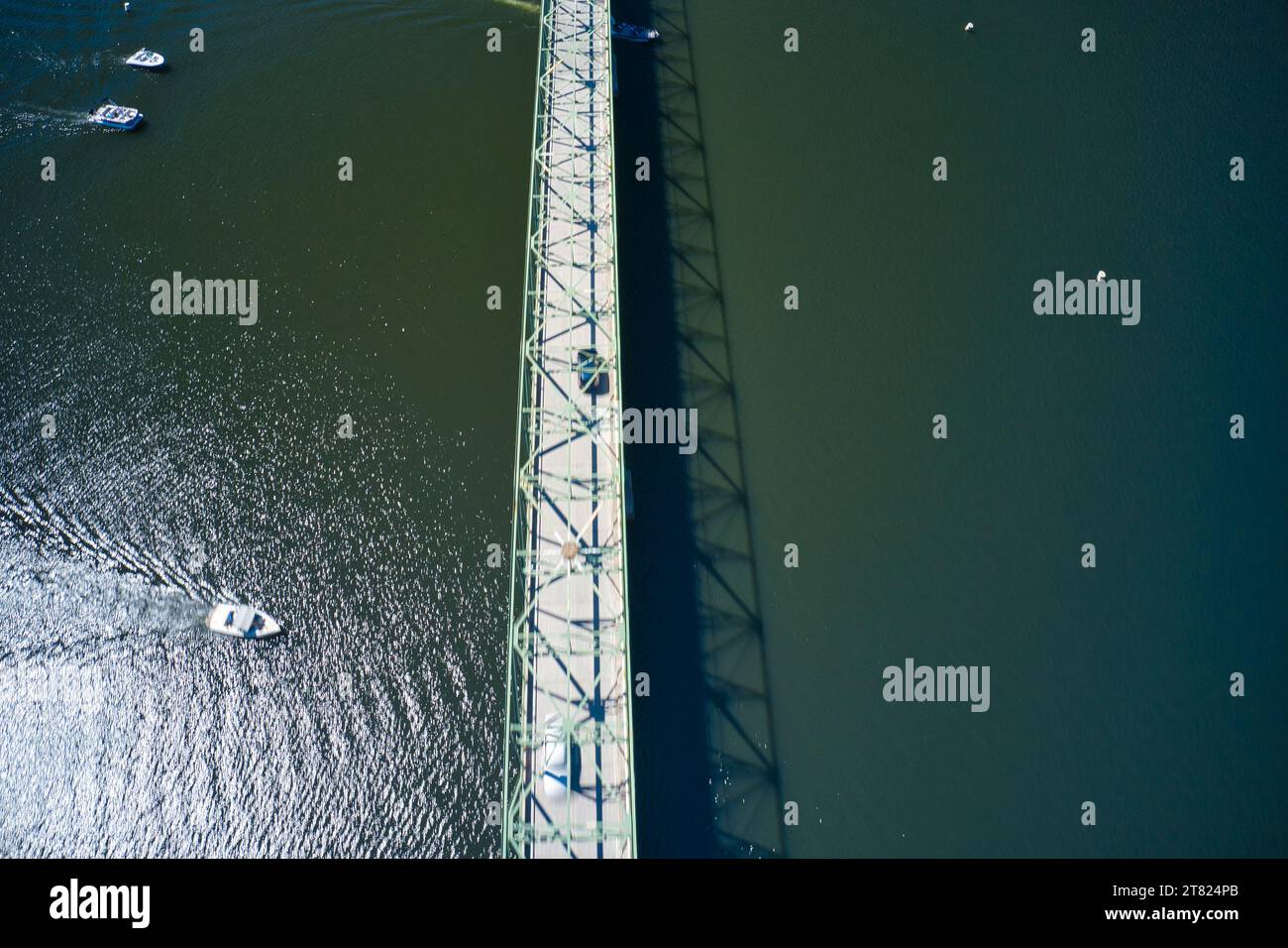 Bethany bridge is one of the iconic bridge in Georgia is made up of ...