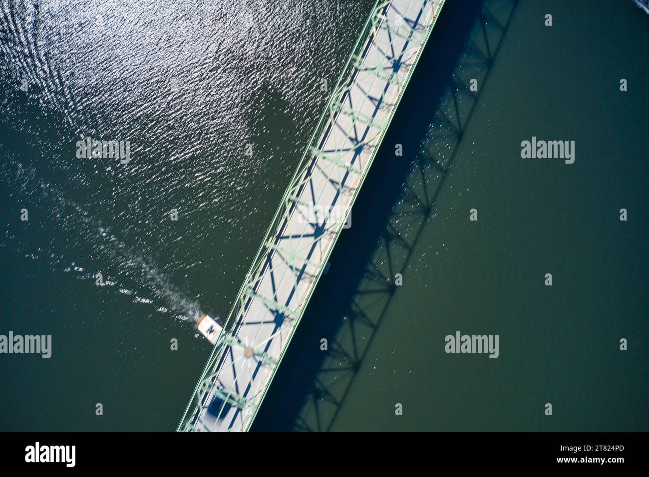 Bethany bridge is one of the iconic bridge in Georgia is made up of ...