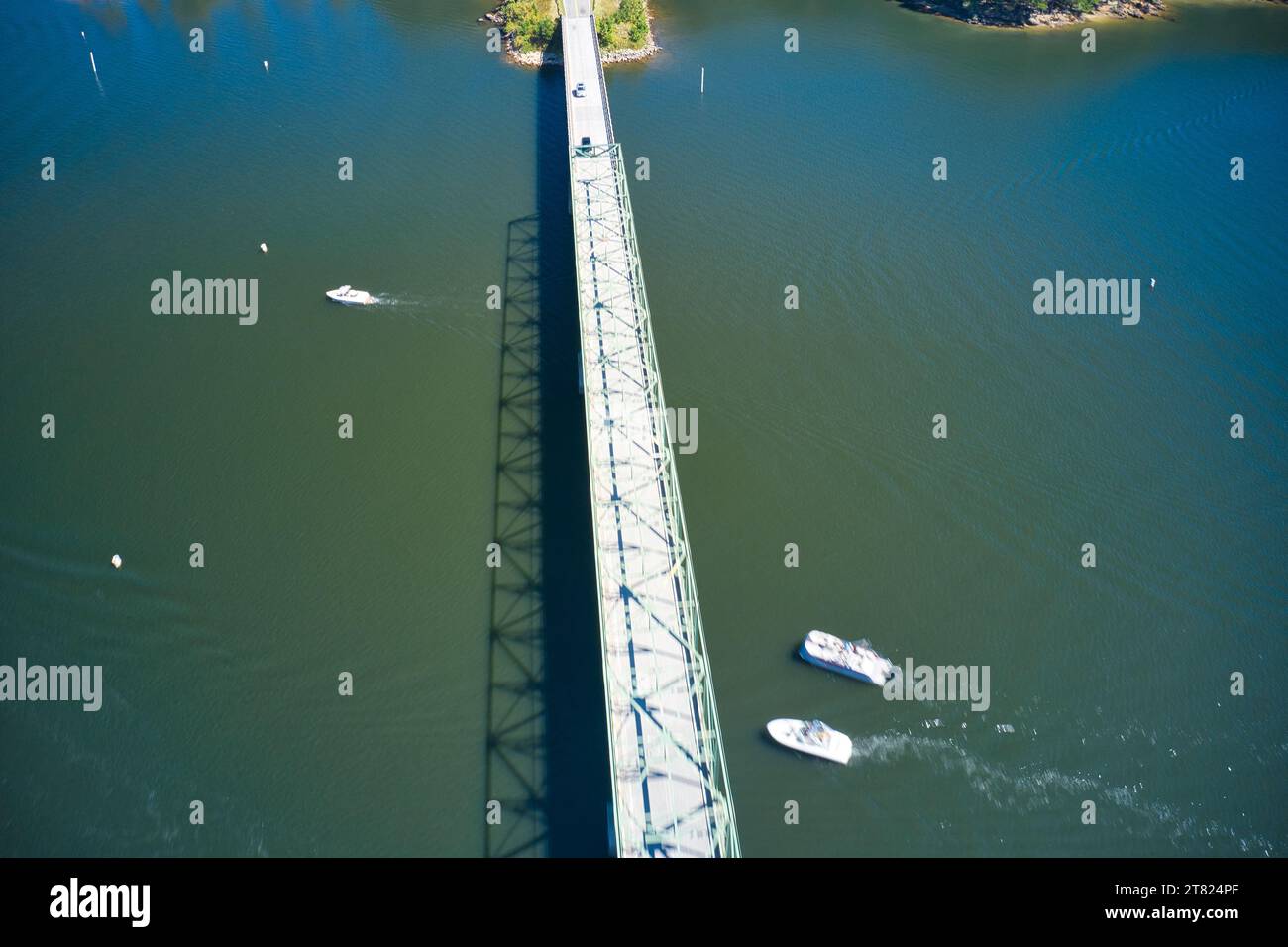 Bethany bridge is one of the iconic bridge in Georgia is made up of ...