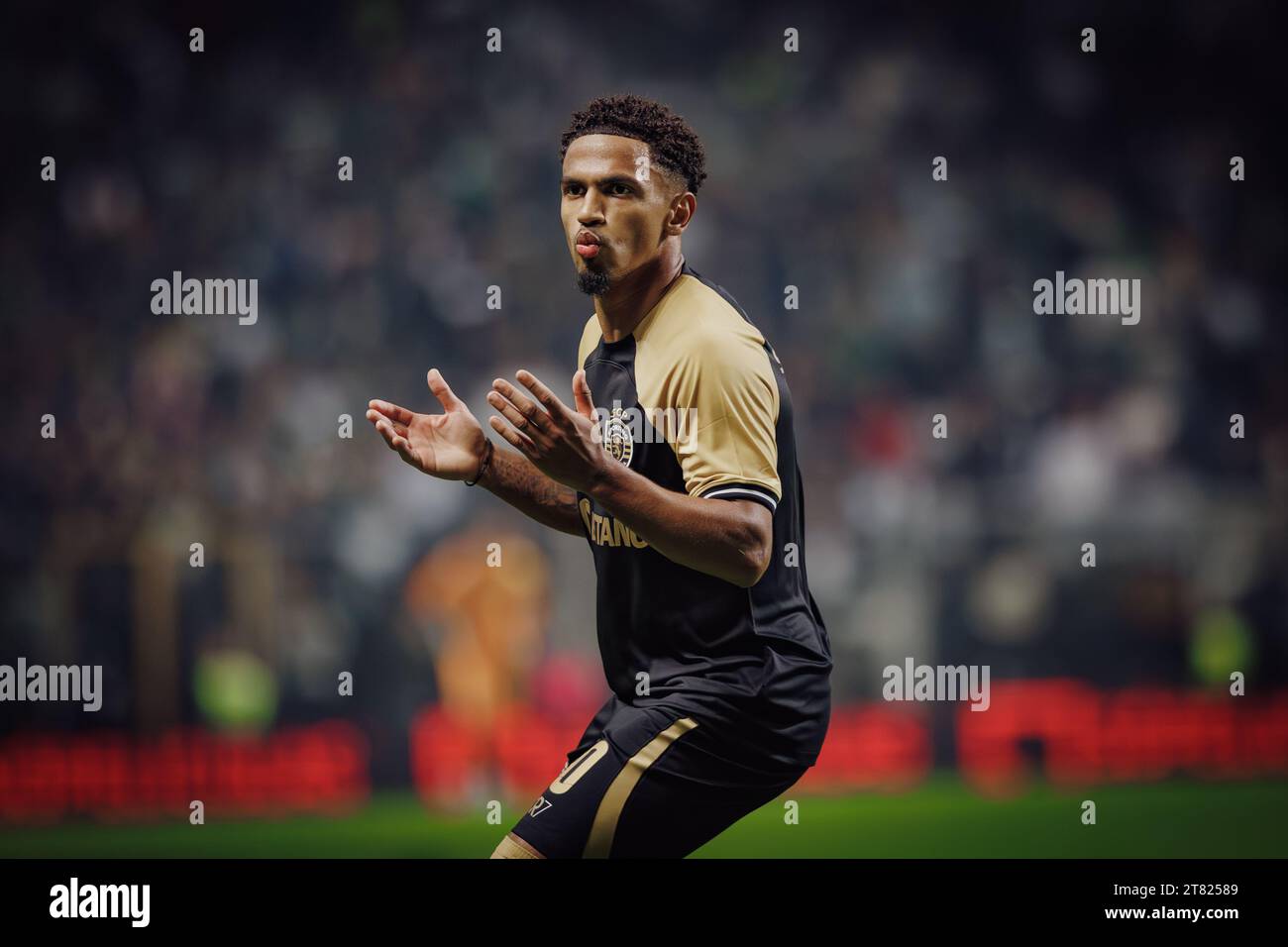 Marcus Edwards during Liga Portugal 23/24 game between Boavista FC and ...