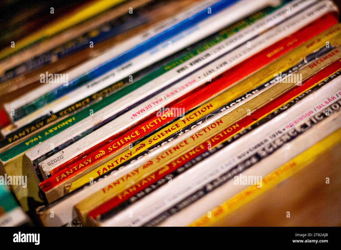 Vintage magazines hi-res stock photography and images - Alamy