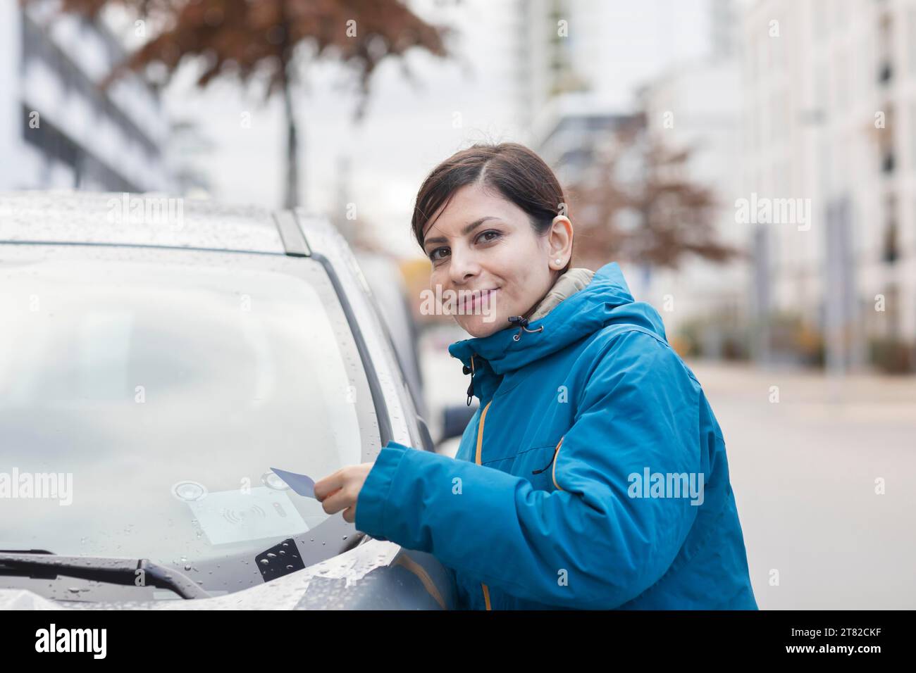 Uses car hi-res stock photography and images - Alamy