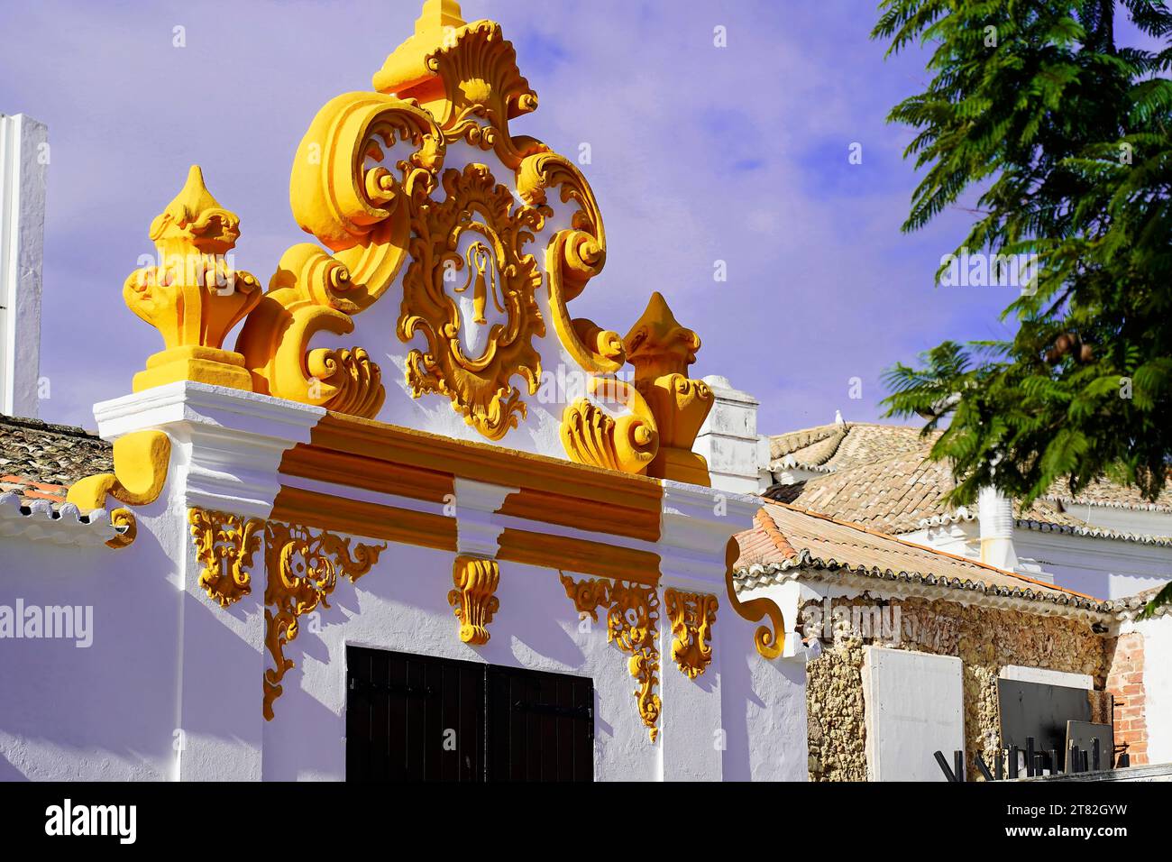Entrance gate, old town centre in Lagos, Algarve, Portugal Stock Photo ...
