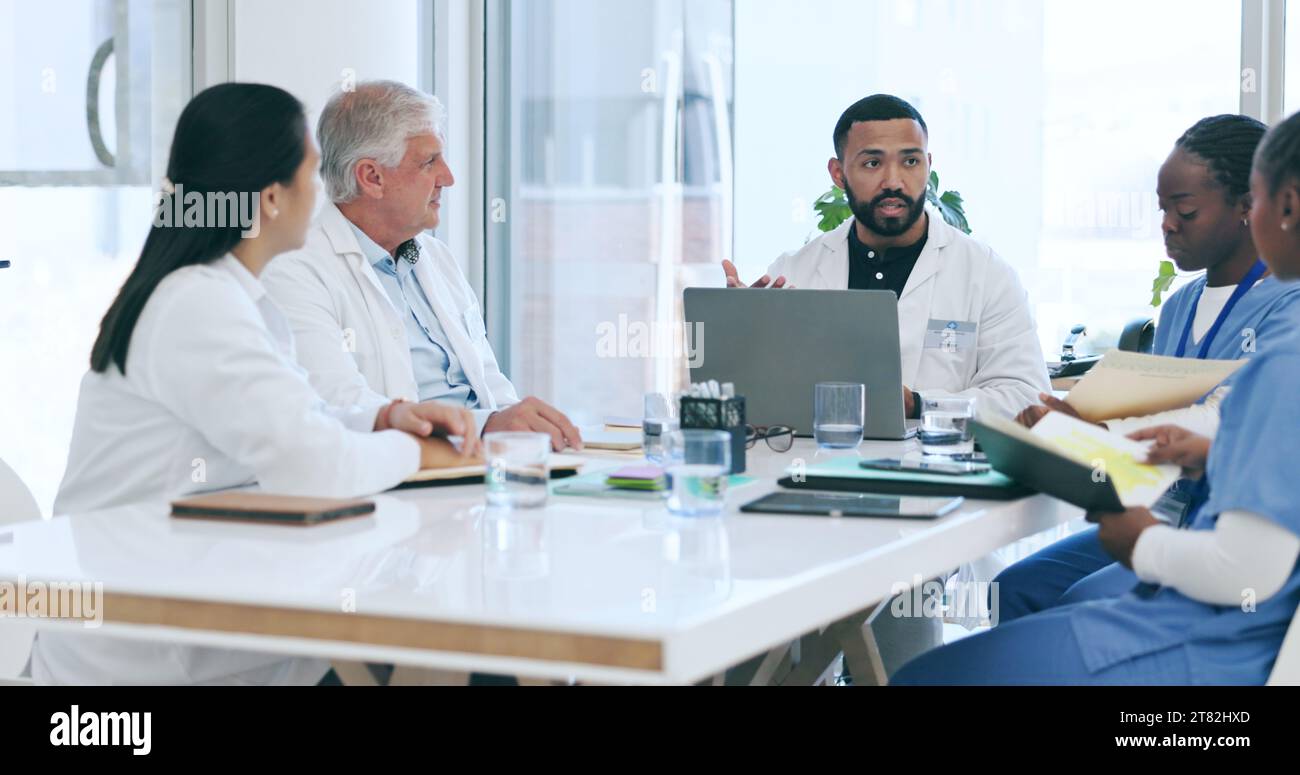 Group nurses online training hi-res stock photography and images - Alamy