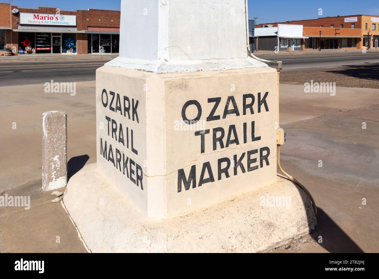 Ozark trail marker hi-res stock photography and images - Alamy