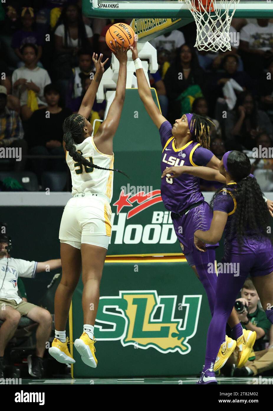 Hammond, USA. 17th Nov, 2023. LSU Lady Tigers forward Sa'Myah Smith (5 ...