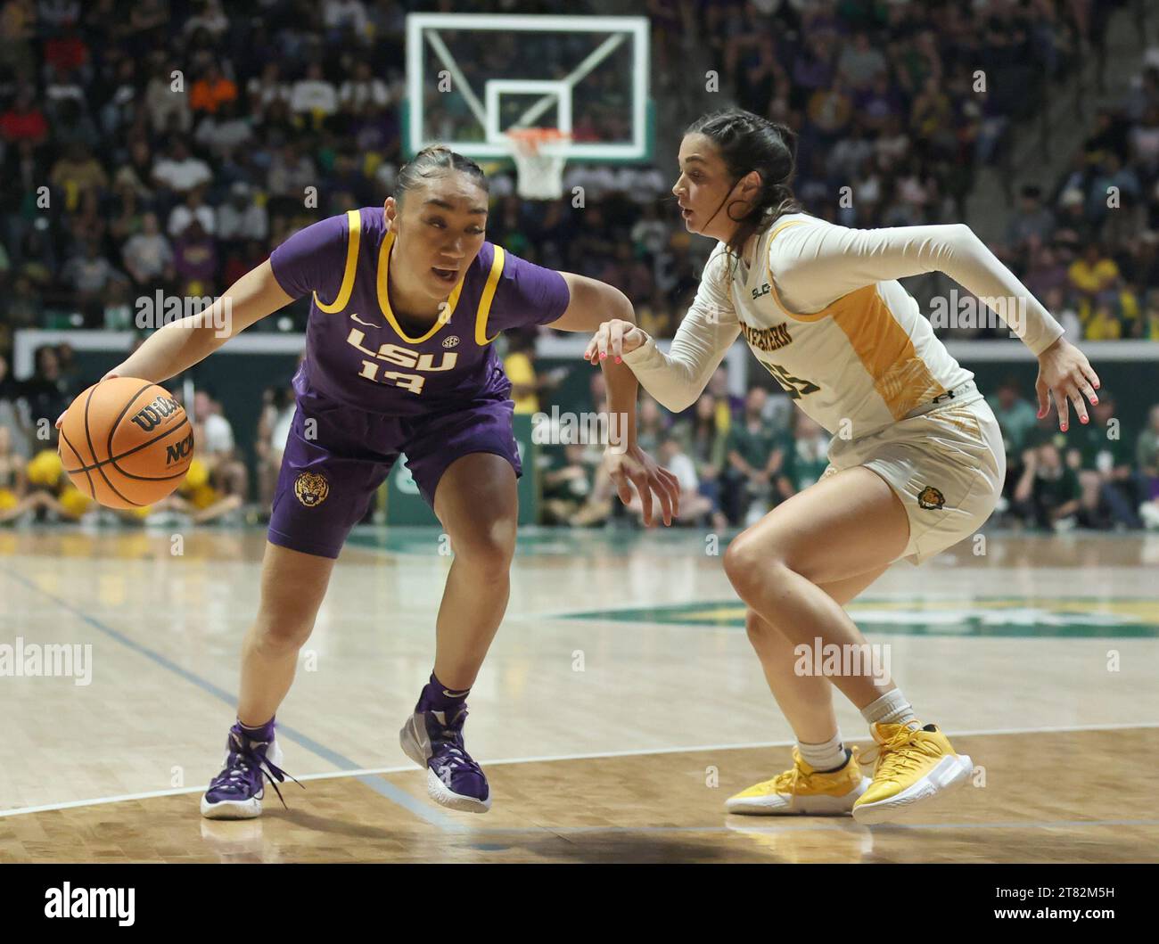 Hammond, USA. 17th Nov, 2023. LSU Lady Tigers guard Last-Tear Poa (13 ...
