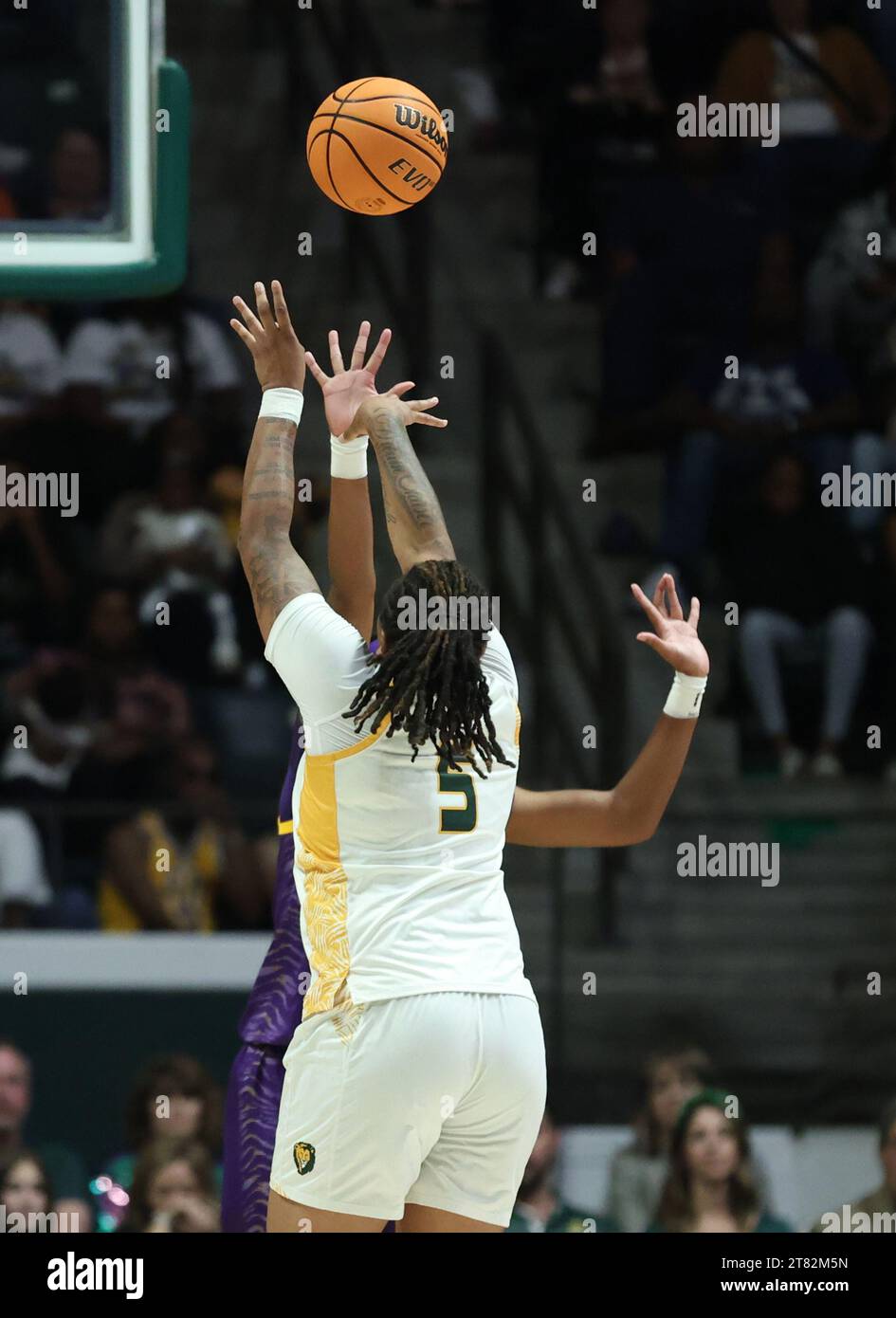 Hammond, USA. 17th Nov, 2023. SE Louisiana Lady Lions guard Taylor Bell ...