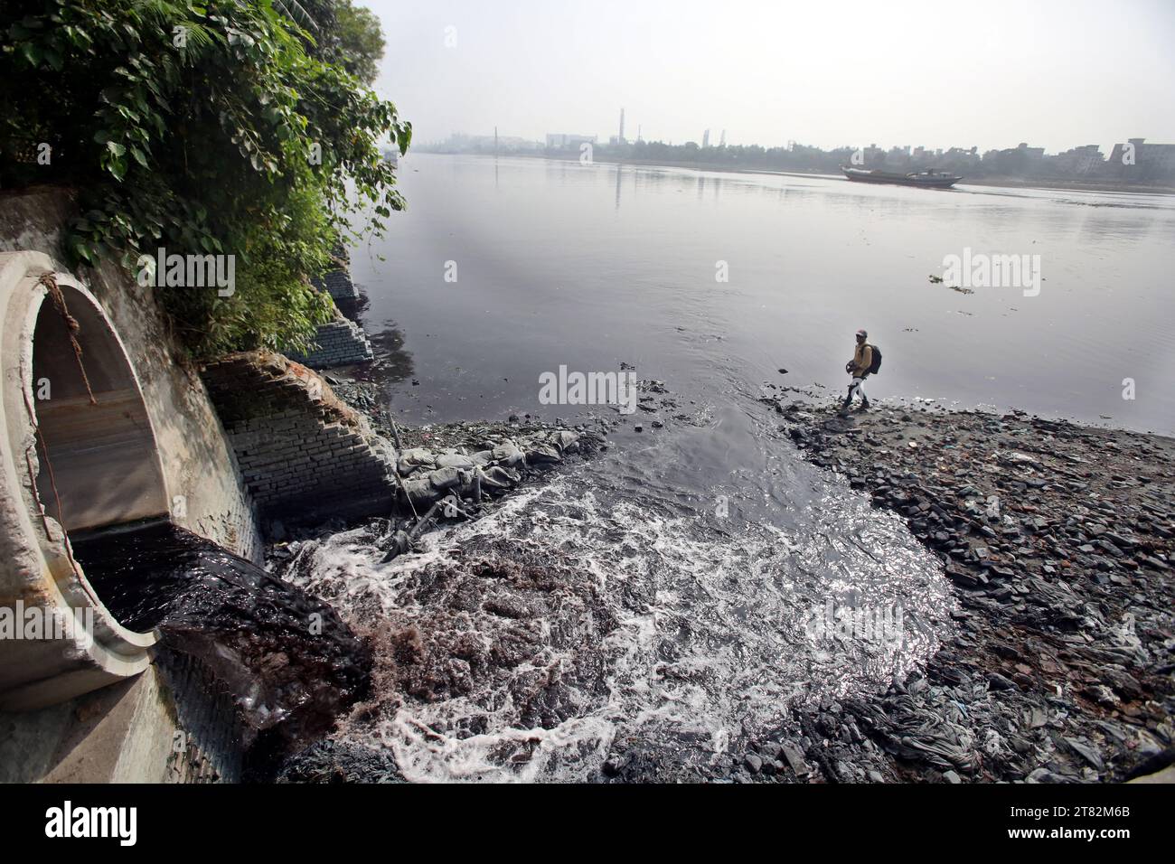 Dhaka, Bangladesh. 18th Nov, 2023. Wastewater containing fabric dye is ...
