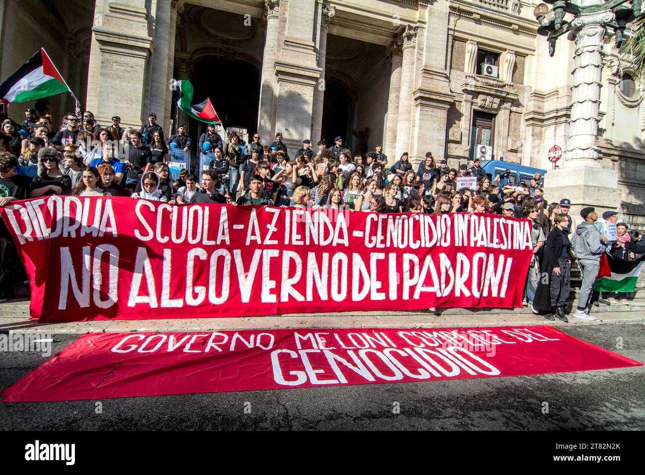 Rome. Student strike and demonstration Stock Photo - Alamy