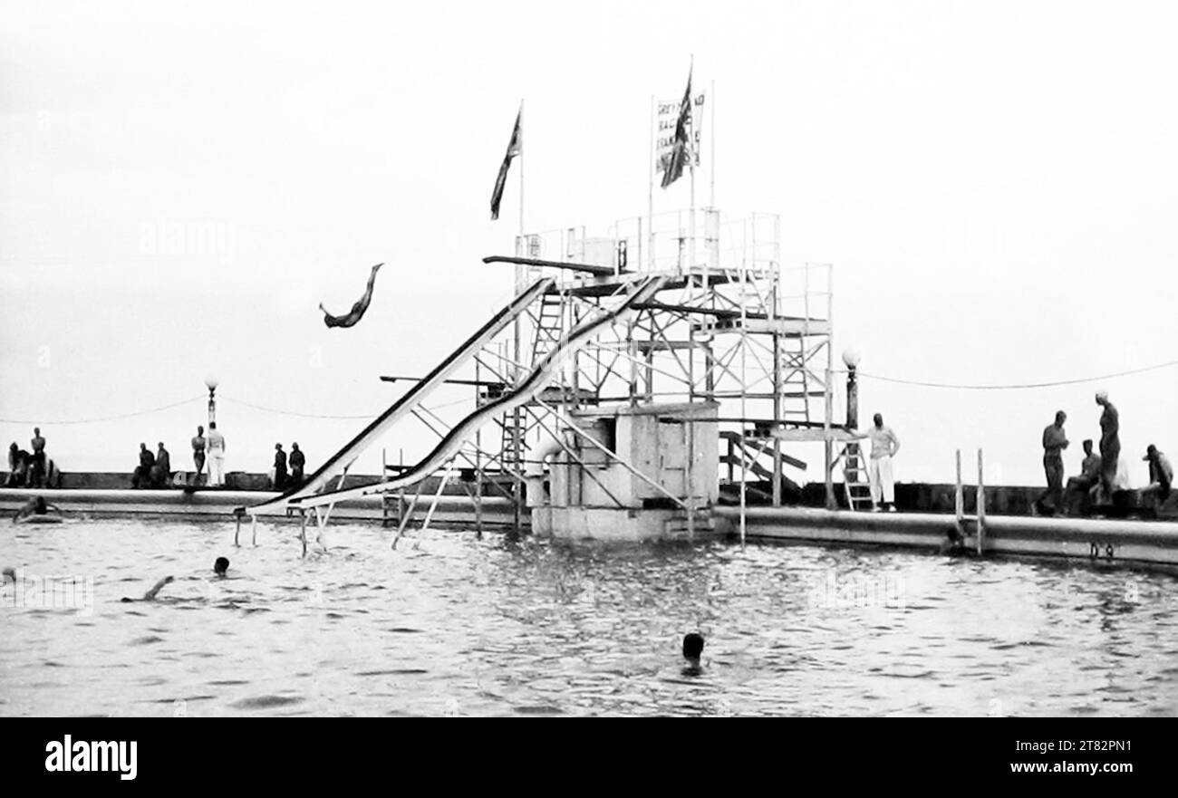 Margate Lido in the 1930s Stock Photo - Alamy