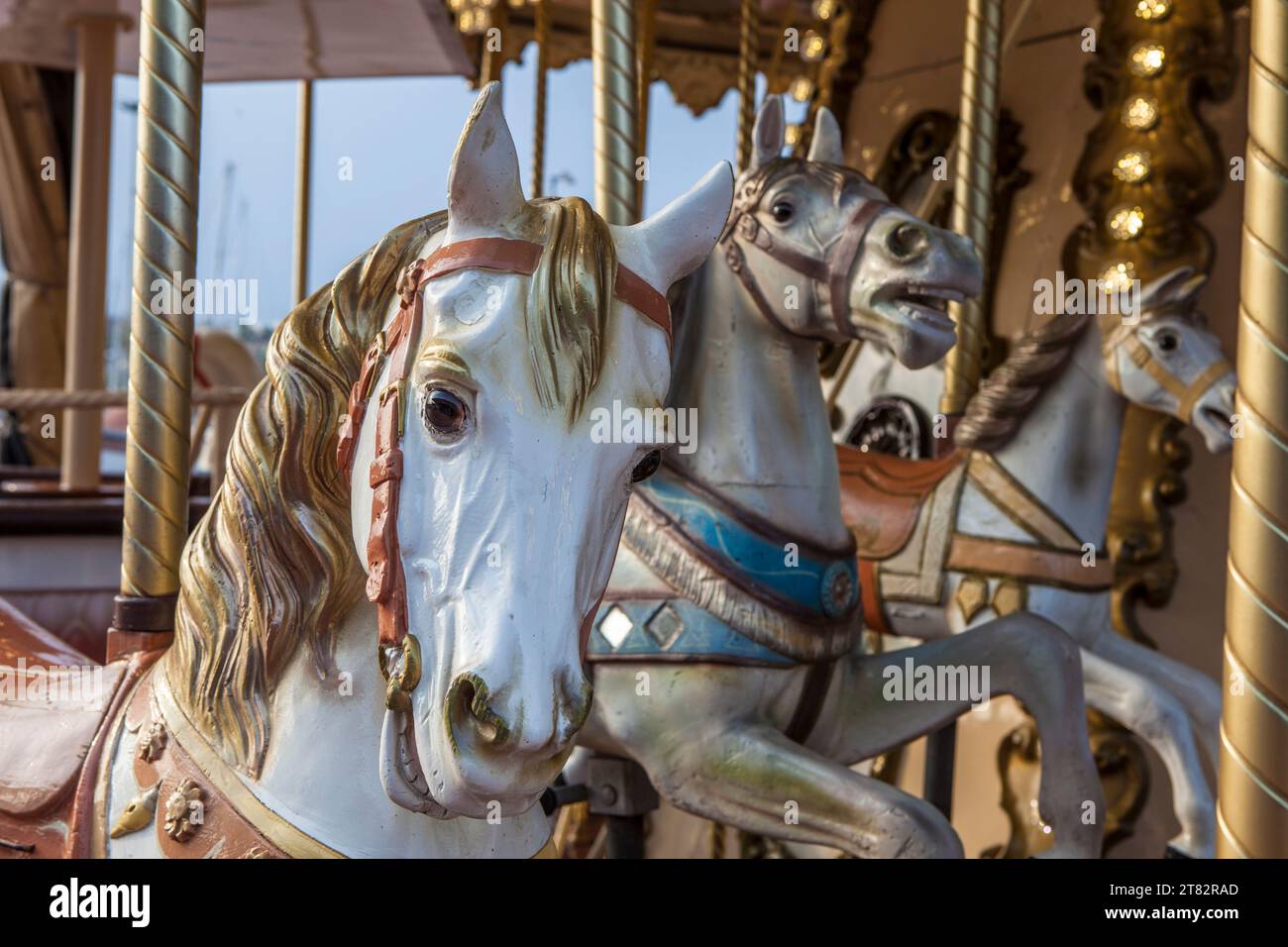 Vintage trendy merry-go-round or carousel. Horse head detail Stock Photo - Alamy