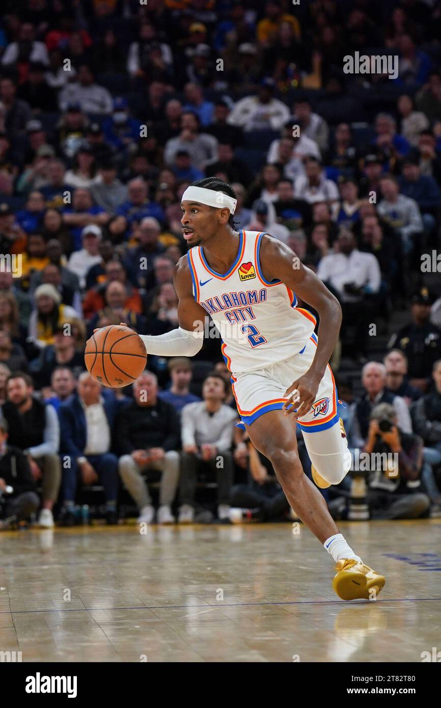 Oklahoma City Thunder guard Shai Gilgeous-Alexander (2) during an NBA ...