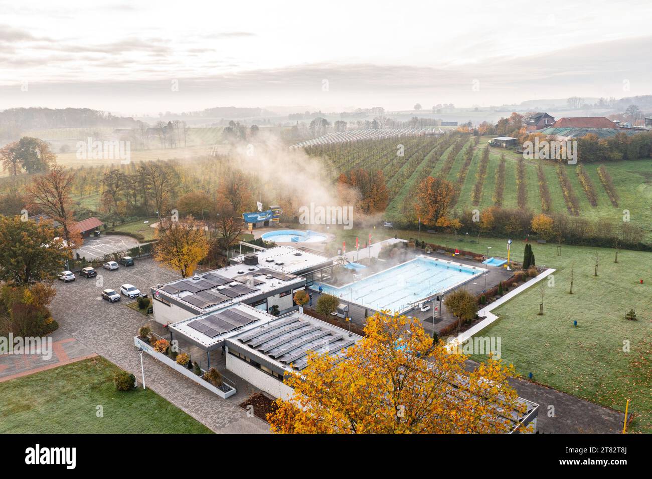 Oelde, Germany. 17th Nov, 2023. At an outside temperature of 1 degree ...