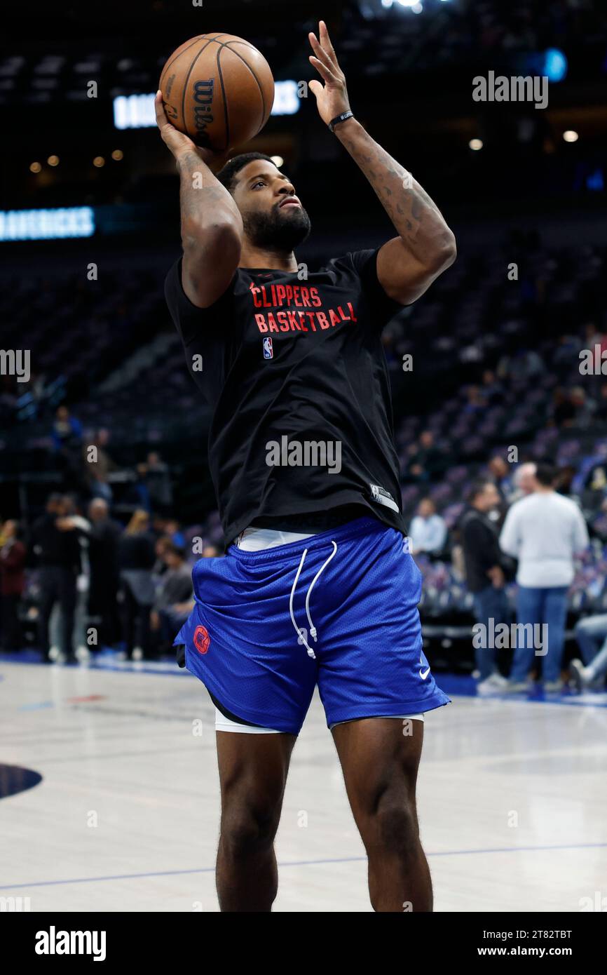 Los Angeles Clippers forward Paul George (13) during pregame warmups ...