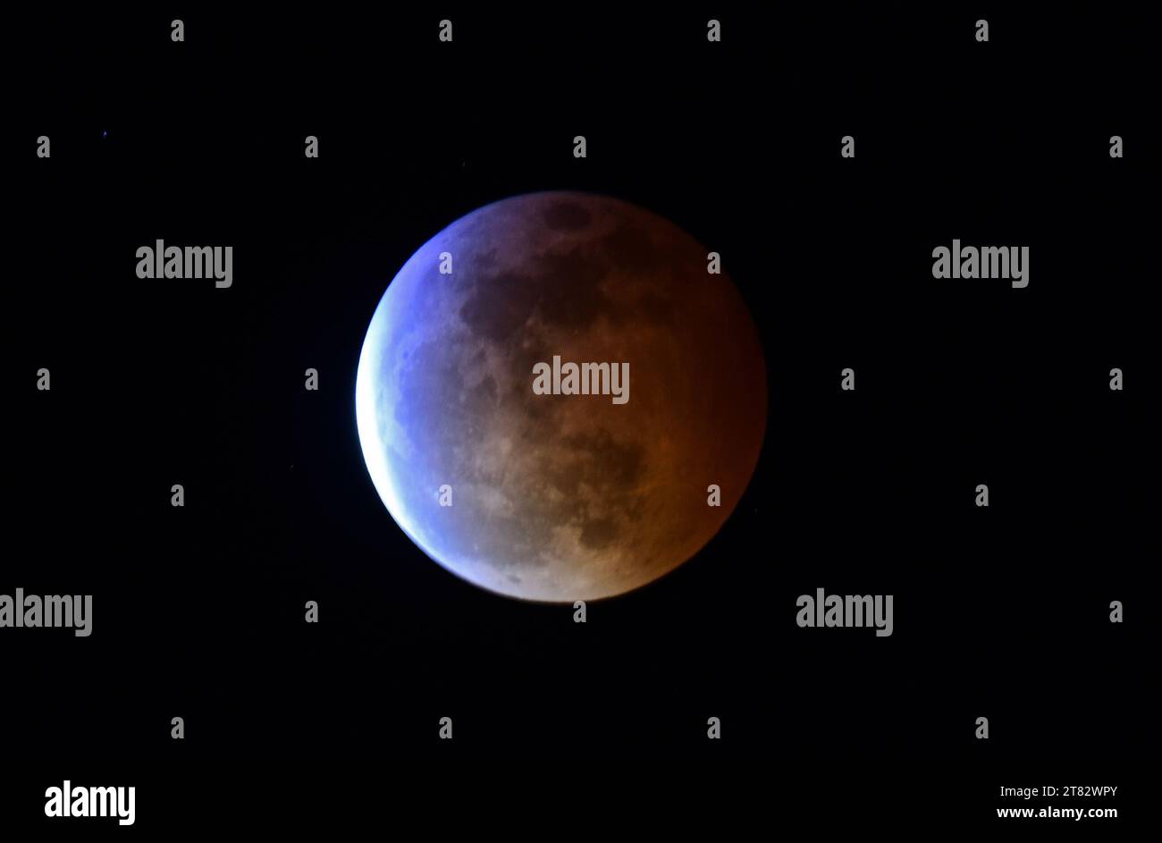 Super blood wolf moon eclipse hi-res stock photography and images - Alamy