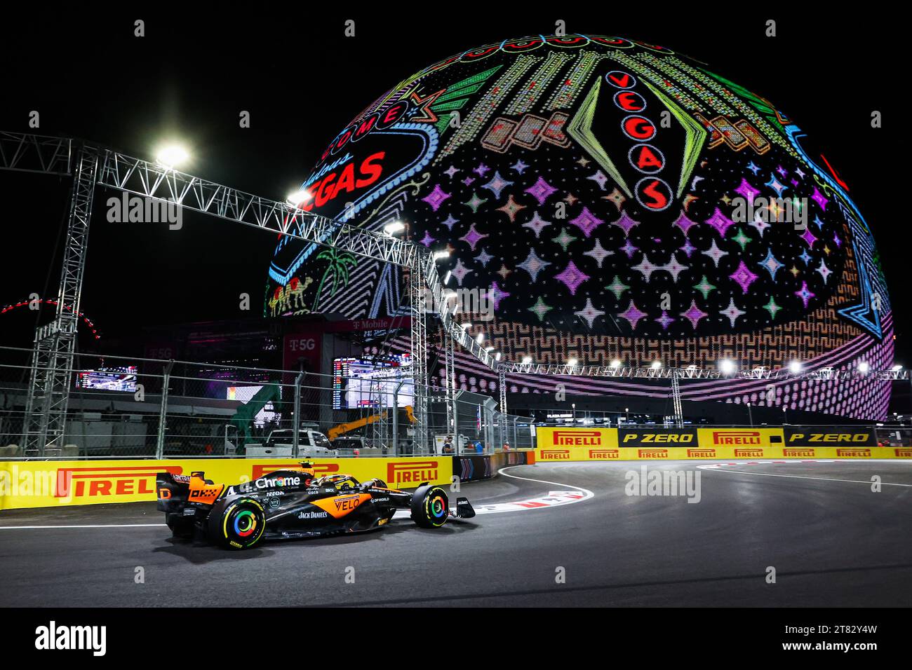 04 NORRIS Lando (gbr), McLaren F1 Team MCL60, action in front of the ...