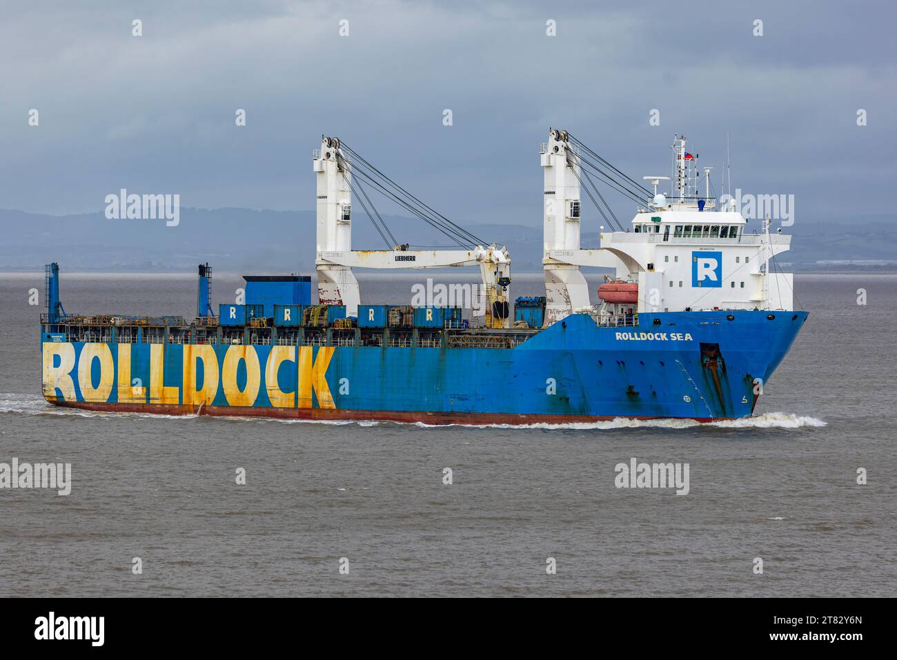 Heavy lift vessel hi-res stock photography and images - Alamy