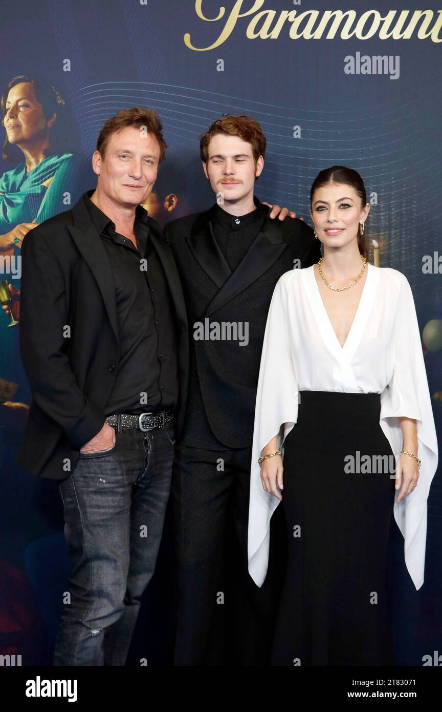 Oliver Masucci, Philip Froissant und Alessandra Mastronardi bei der ...