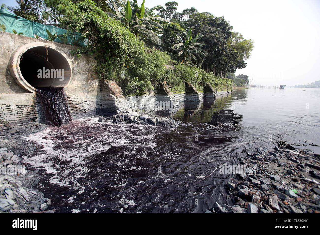 Industrie textile pollution hi-res stock photography and images - Alamy