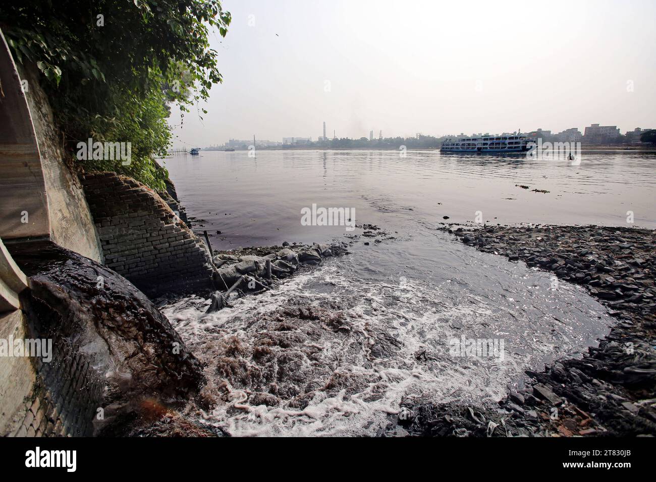 Industrie textile pollution hi-res stock photography and images - Alamy