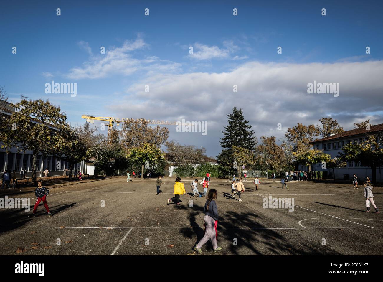 Gradignan, France. 18th Nov, 2023. Children playing during recess on 17 ...